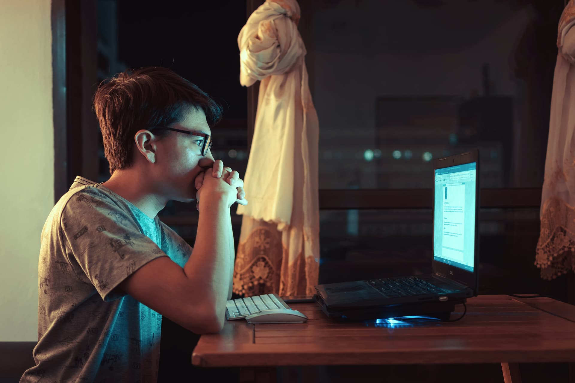 Best Books to Improve Focus and Concentration (2025 Edition) | Pen On Desk